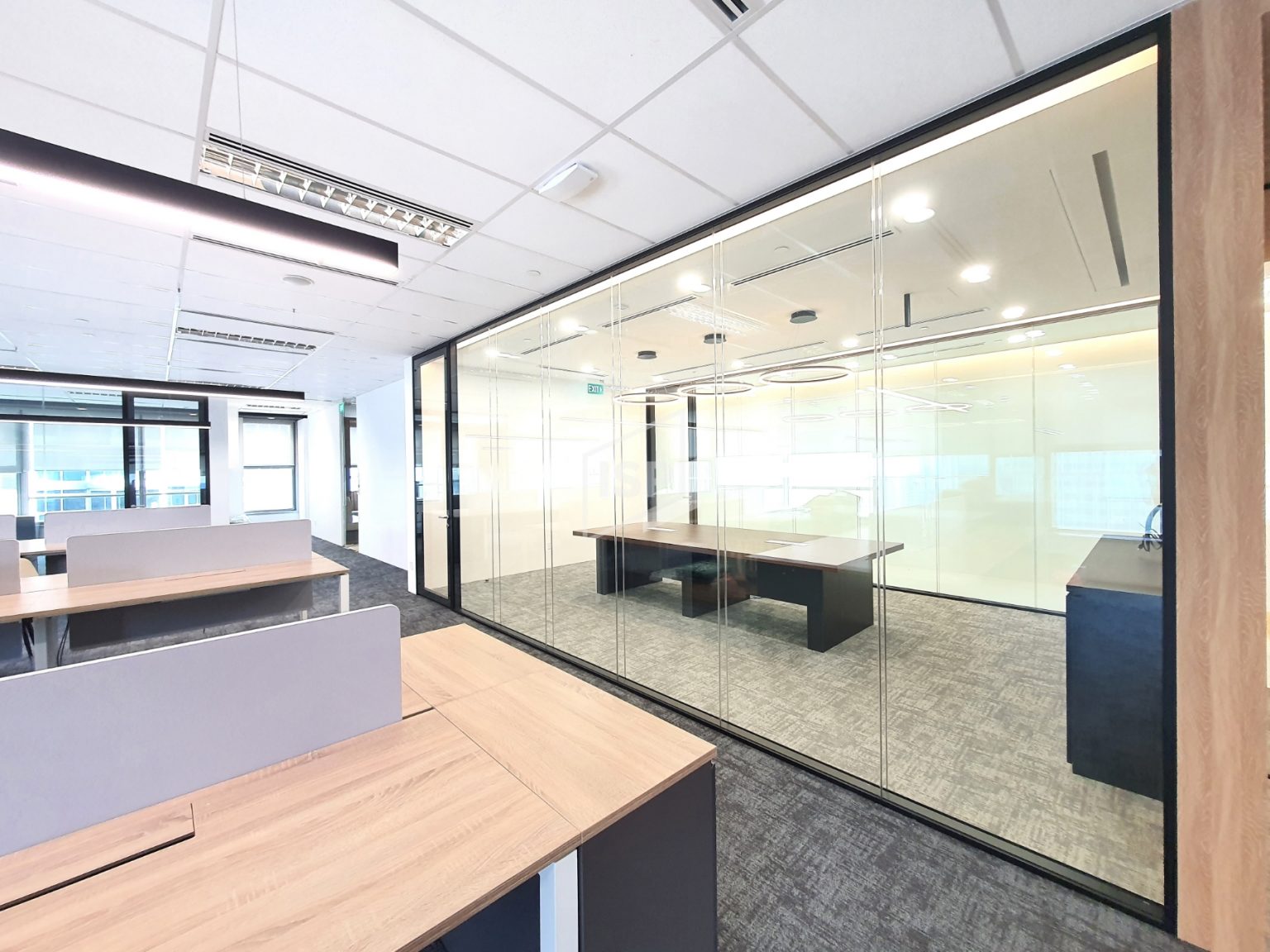 Benefits of Double Glazed Glass Partitions in Workplaces