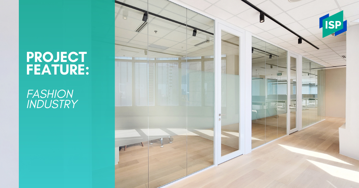 Minimalistic Workspace With White Single Glazed Partitions